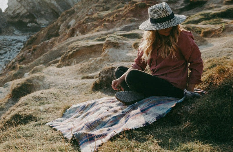 Atlantic Blankets – Keep Cosy